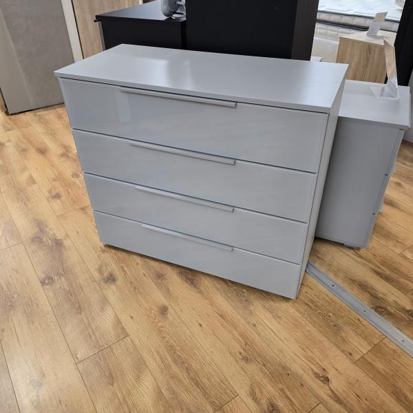 Milo 4 Drawer Chest | Magnum Furniture